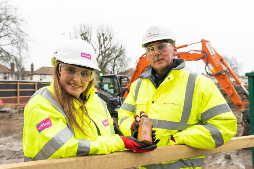 Secret lemonade drinker’s 100 year old bottle found in Barking building ...